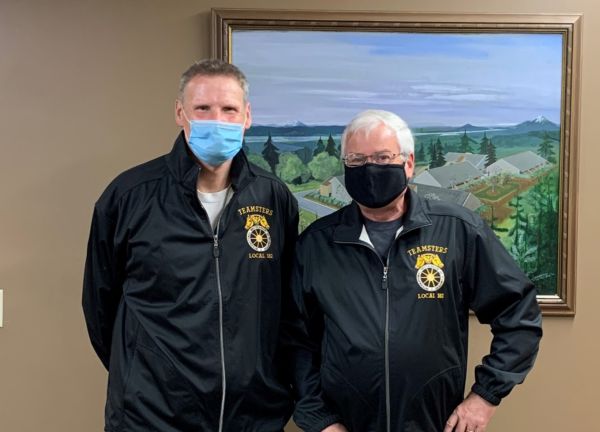 Local 162 Member Retires After 40 Years at UPS